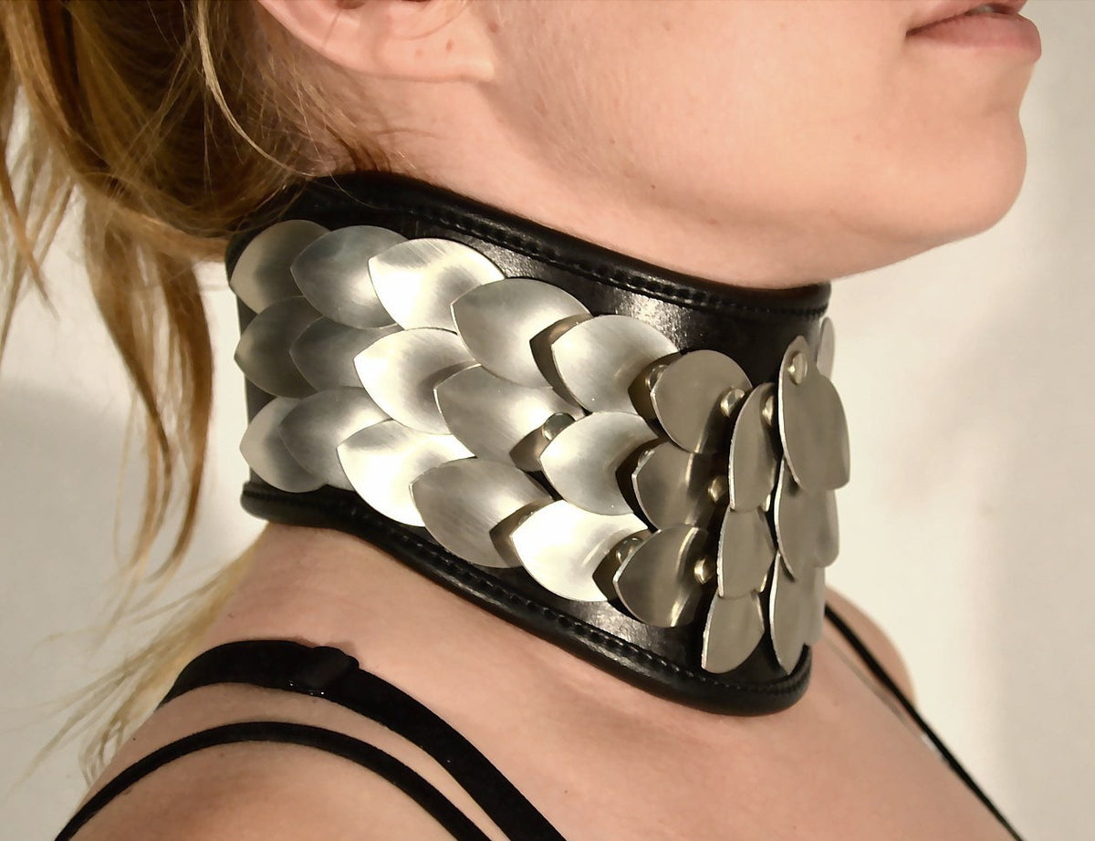 Aluminum and Leather Dragon Scale Wide Costume Collar – RACK Leather Goods